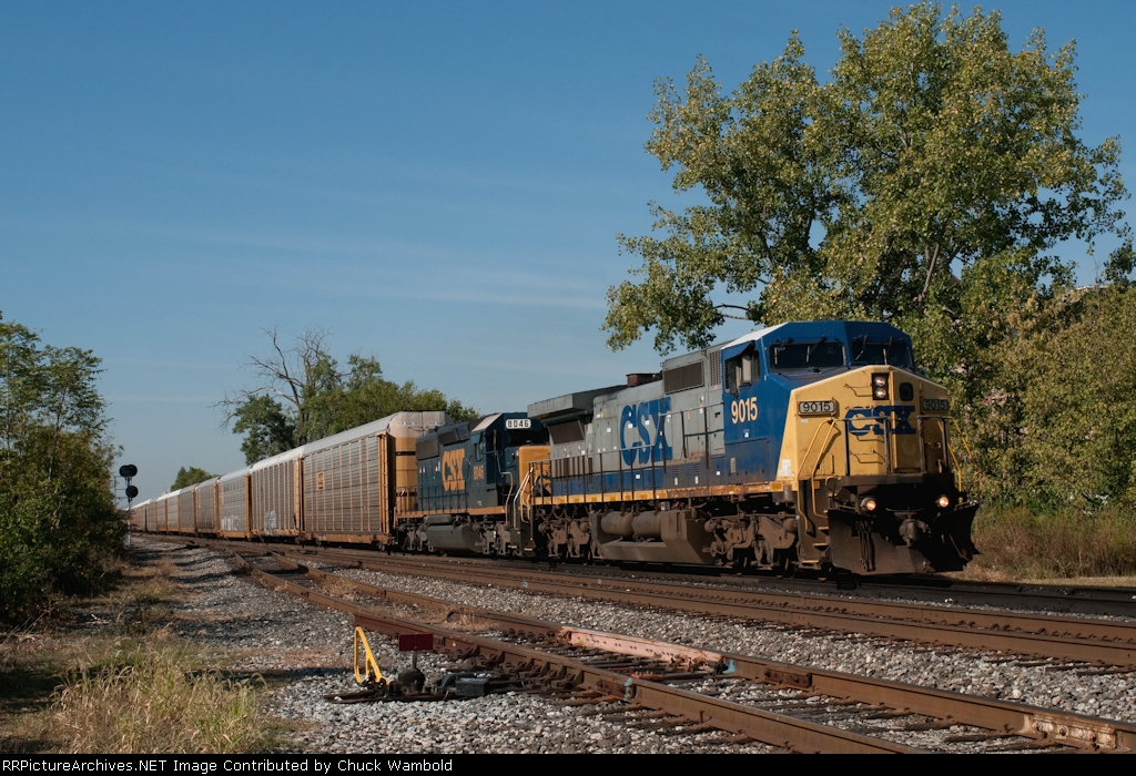 CSX 9015 Eastbound @ 3rd. & Wayne